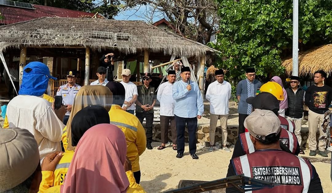 Mahyuddin Turut Serta dalam Gerakan Jumat Bersih Bersama Wali Kota Makassar